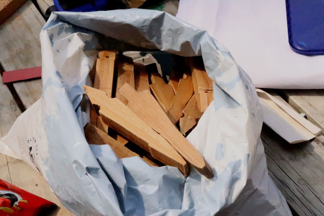 Katoua Pendant Making Workshop with Tupumaiaga A Niue Trust — Objectspace